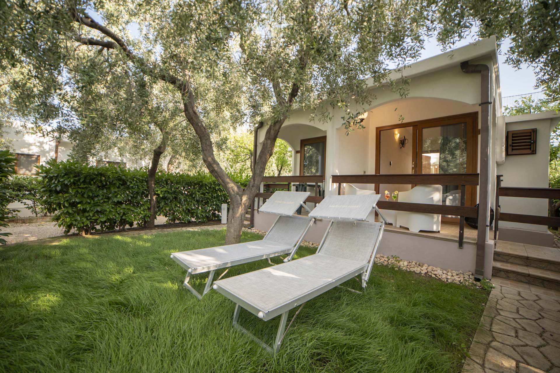 Melograno Cottage: holiday apartment with pool, private beach, Puglia